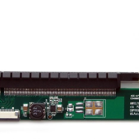 Flexible x4 PCI Express 4-Way Splitter